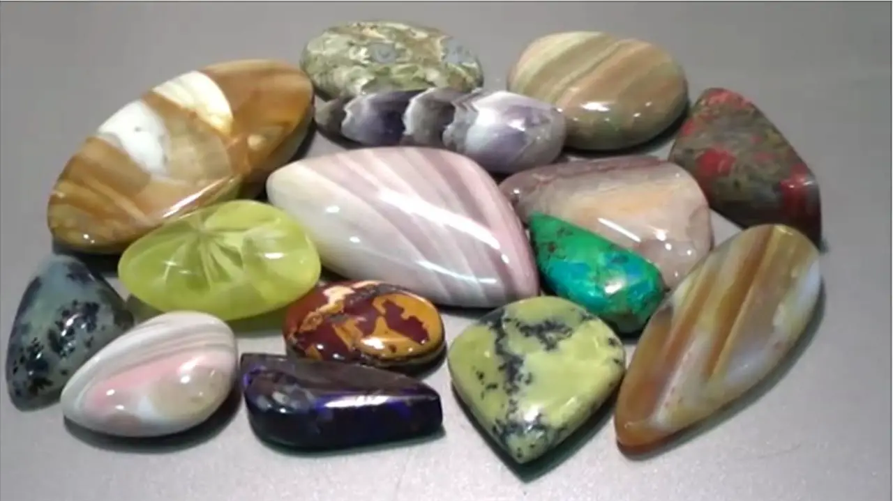 How do you identify raw gemstones? | Science Facts